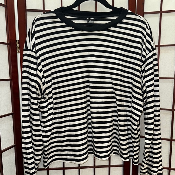 Monki | Tops | Monki Top | Poshmark